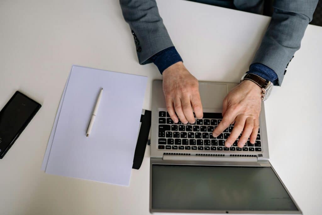 ¿Qué es el procesamiento inteligente de documentos (IDP)?